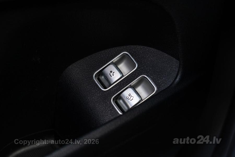 Melns Mercedes-Benz GLE-Class 2020 Tallina, ar dzinēja tilpumu 2.90 L un nobraukumu 89 tūkst. km par 59900 €, foto 15 vietnē AUTOMOTO.COM.LV