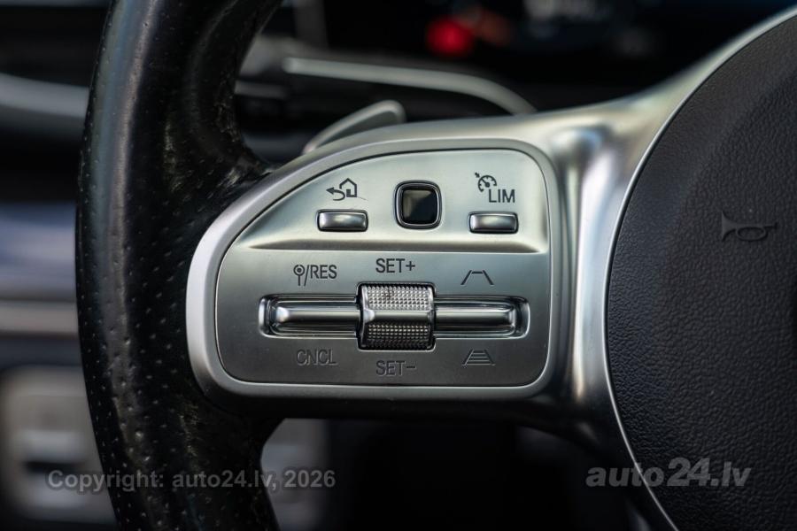 Melns Mercedes-Benz GLE-Class 2020 Tallina, ar dzinēja tilpumu 2.90 L un nobraukumu 89 tūkst. km par 59900 €, foto 16 vietnē AUTOMOTO.COM.LV