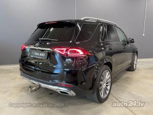 Melns Mercedes-Benz GLE-Class 2021 Tallina, ar dzinēja tilpumu 2.90 L un nobraukumu 73 tūkst. km par 57900 €, foto 4 vietnē AUTOMOTO.COM.LV