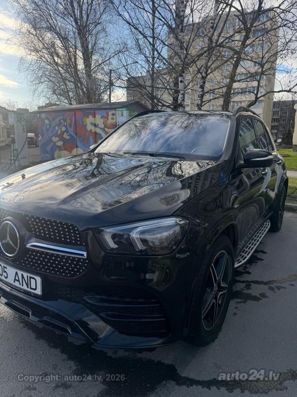 Melns Mercedes-Benz GLE-Class 2021 Tallina, ar dzinēja tilpumu 2.00 L un nobraukumu 78 tūkst. km par 55900 €, foto 2 vietnē AUTOMOTO.COM.LV