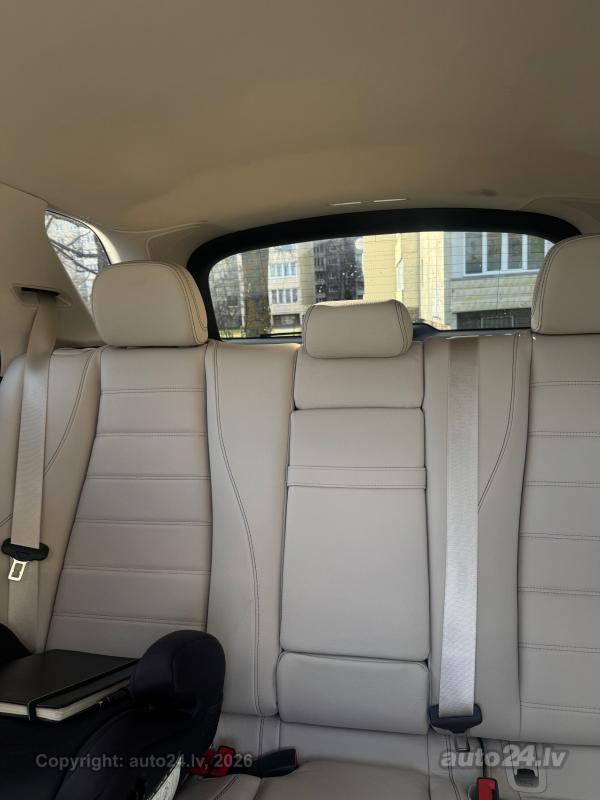 Melns Mercedes-Benz GLE-Class 2021 Tallina, ar dzinēja tilpumu 2.00 L un nobraukumu 78 tūkst. km par 55900 €, foto 7 vietnē AUTOMOTO.COM.LV