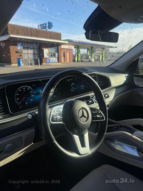 Melns Mercedes-Benz GLE-Class 2021 Tallina, ar dzinēja tilpumu 2.00 L un nobraukumu 78 tūkst. km par 55900 €, foto 9 vietnē AUTOMOTO.COM.LV