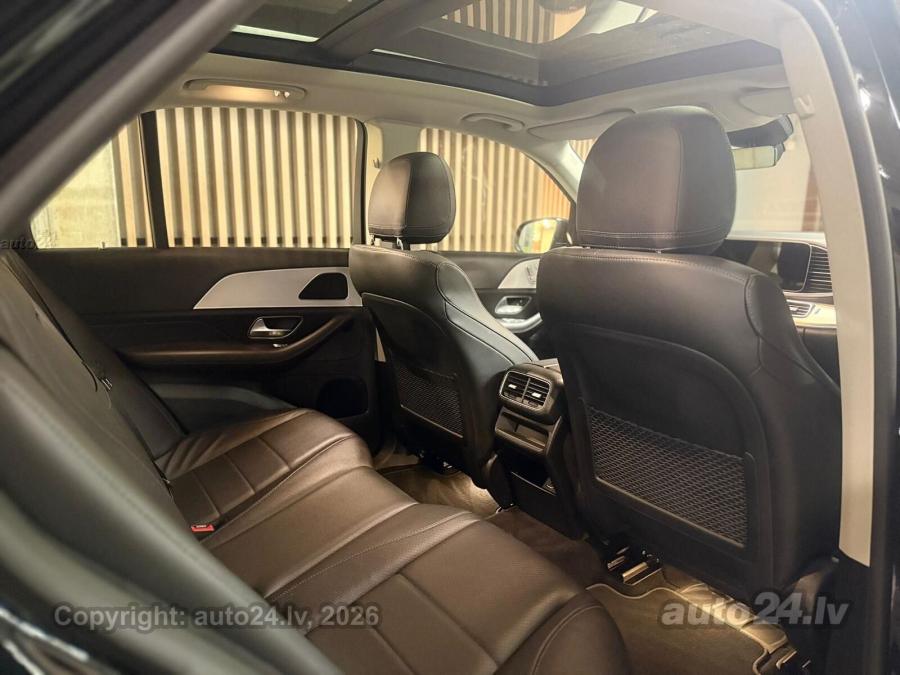 Black Mercedes-Benz GLE-Class 2021 in Tallinn, with an engine capacity of 2.00 L and mileage of 209 thousand km for 45000 €, photo 13 on AUTOMOTO.COM.LV