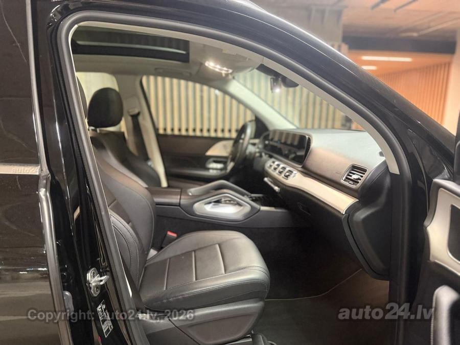 Black Mercedes-Benz GLE-Class 2021 in Tallinn, with an engine capacity of 2.00 L and mileage of 209 thousand km for 45000 €, photo 14 on AUTOMOTO.COM.LV