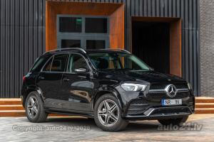 Melns Mercedes-Benz GLE-Class 2021 Rīga, ar dzinēja tilpumu 1.99 L un nobraukumu 60 tūkst. km par 51000 €, foto 3 vietnē AUTOMOTO.COM.LV