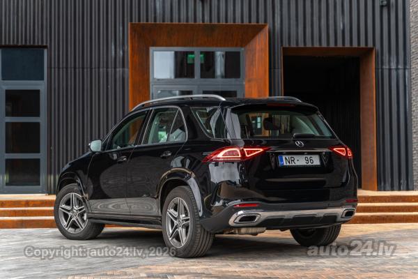 Black Mercedes-Benz GLE-Class 2021 in Riga, with an engine capacity of 1.99 L and mileage of 60 thousand km for 51000 €, photo 3 on AUTOMOTO.COM.LV