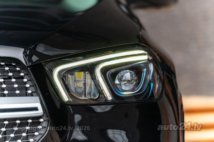 Melns Mercedes-Benz GLE-Class 2021 Rīga, ar dzinēja tilpumu 1.99 L un nobraukumu 60 tūkst. km par 51000 €, foto 8 vietnē AUTOMOTO.COM.LV