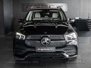 Melns Mercedes-Benz GLE-Class 2021 Tallina, ar dzinēja tilpumu 2.00 L un nobraukumu 93 tūkst. km par 53900 €, foto 3 vietnē AUTOMOTO.COM.LV