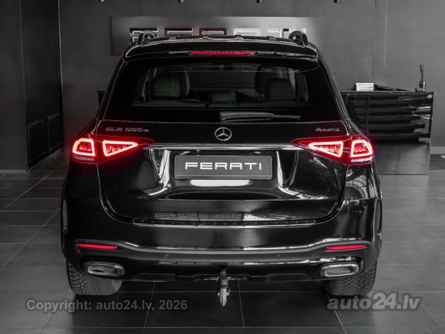 Melns Mercedes-Benz GLE-Class 2021 Tallina, ar dzinēja tilpumu 2.00 L un nobraukumu 93 tūkst. km par 53900 €, foto 4 vietnē AUTOMOTO.COM.LV