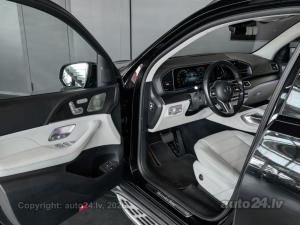 Melns Mercedes-Benz GLE-Class 2021 Tallina, ar dzinēja tilpumu 2.00 L un nobraukumu 93 tūkst. km par 53900 €, foto 8 vietnē AUTOMOTO.COM.LV