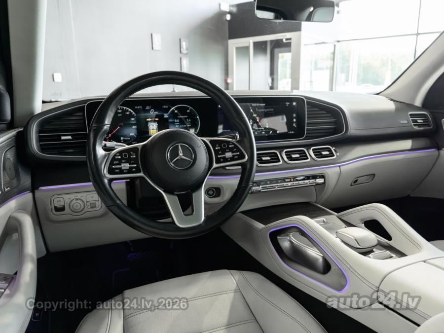 Melns Mercedes-Benz GLE-Class 2021 Tallina, ar dzinēja tilpumu 2.00 L un nobraukumu 93 tūkst. km par 53900 €, foto 14 vietnē AUTOMOTO.COM.LV