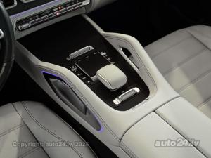 Melns Mercedes-Benz GLE-Class 2021 Tallina, ar dzinēja tilpumu 2.00 L un nobraukumu 93 tūkst. km par 53900 €, foto 15 vietnē AUTOMOTO.COM.LV