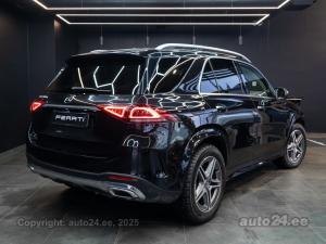 Melns Mercedes-Benz GLE-Class 2022 Tallina, ar dzinēja tilpumu 2.00 L un nobraukumu 51 tūkst. km par 63900 €, foto 2 vietnē AUTOMOTO.COM.LV