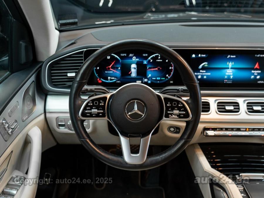 Melns Mercedes-Benz GLE-Class 2022 Tallina, ar dzinēja tilpumu 2.00 L un nobraukumu 51 tūkst. km par 63900 €, foto 6 vietnē AUTOMOTO.COM.LV