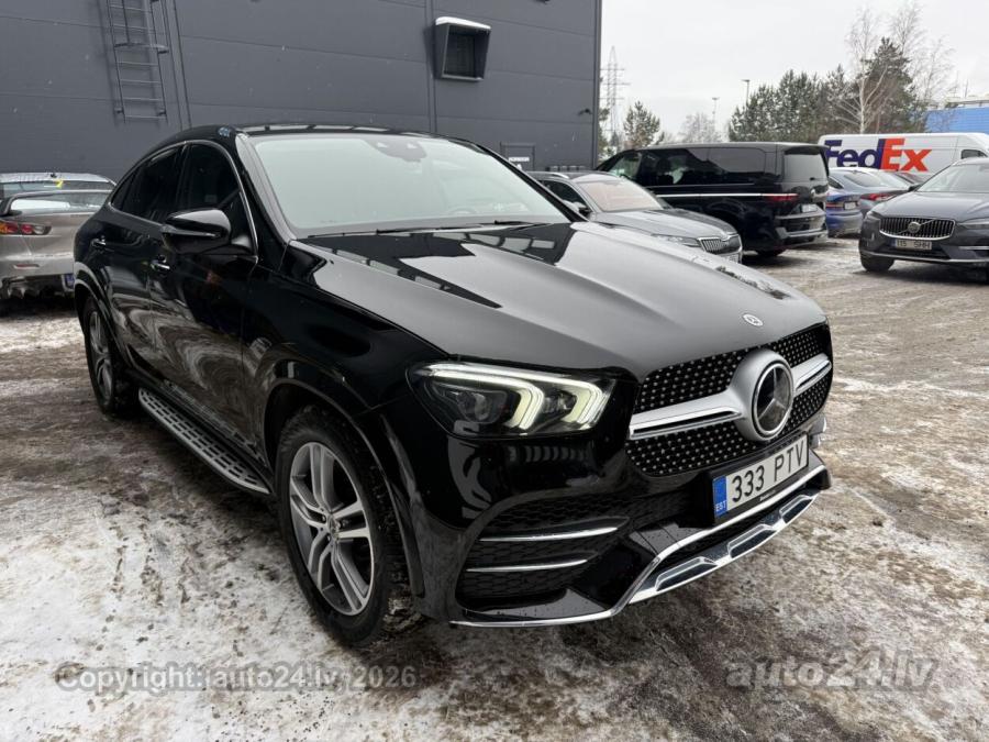 Melns Mercedes-Benz GLE-Class 2022 Tallina, ar dzinēja tilpumu 2.00 L un nobraukumu 144 tūkst. km par 67900 €, foto 2 vietnē AUTOMOTO.COM.LV
