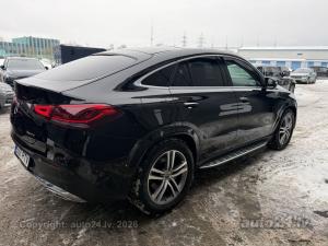 Melns Mercedes-Benz GLE-Class 2022 Tallina, ar dzinēja tilpumu 2.00 L un nobraukumu 144 tūkst. km par 67900 €, foto 4 vietnē AUTOMOTO.COM.LV