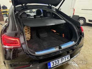 Melns Mercedes-Benz GLE-Class 2022 Tallina, ar dzinēja tilpumu 2.00 L un nobraukumu 144 tūkst. km par 67900 €, foto 6 vietnē AUTOMOTO.COM.LV