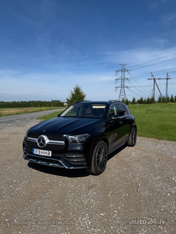 Melns Mercedes-Benz GLE-Class 2022 Tallina, ar dzinēja tilpumu 2.00 L un nobraukumu 144 tūkst. km par 45500 €, foto 1 vietnē AUTOMOTO.COM.LV