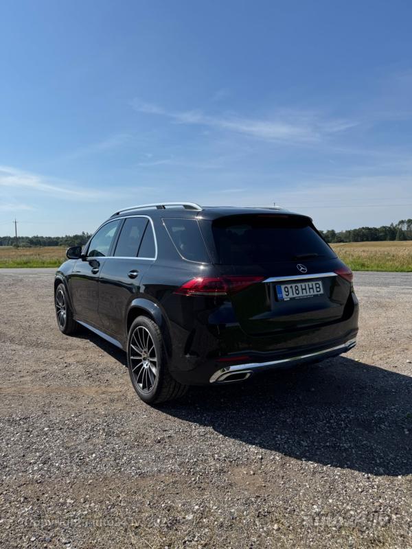 Melns Mercedes-Benz GLE-Class 2022 Tallina, ar dzinēja tilpumu 2.00 L un nobraukumu 144 tūkst. km par 45500 €, foto 3 vietnē AUTOMOTO.COM.LV