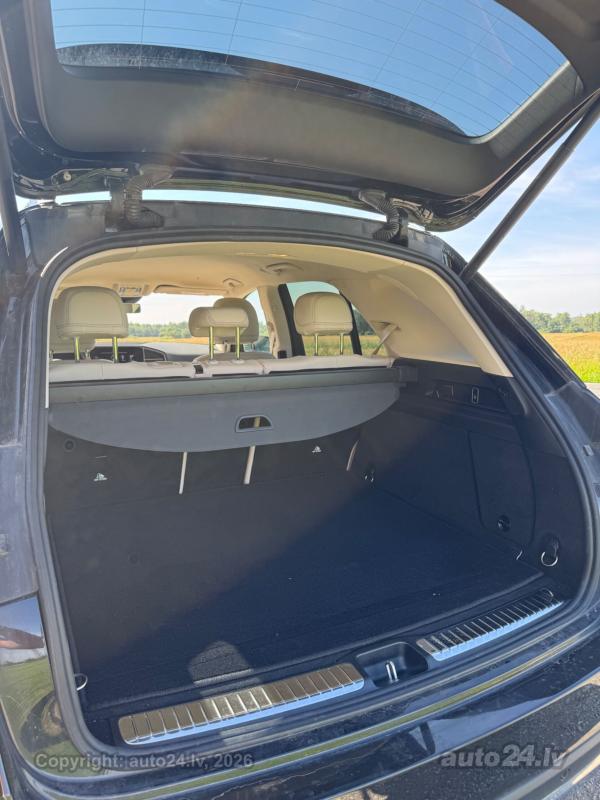 Melns Mercedes-Benz GLE-Class 2022 Tallina, ar dzinēja tilpumu 2.00 L un nobraukumu 144 tūkst. km par 45500 €, foto 9 vietnē AUTOMOTO.COM.LV