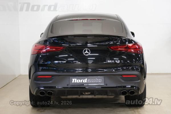 Melns Mercedes-Benz GLE-Class 2023 Tallina, ar dzinēja tilpumu 3.00 L un nobraukumu 56 tūkst. km par 99900 €, foto 4 vietnē AUTOMOTO.COM.LV