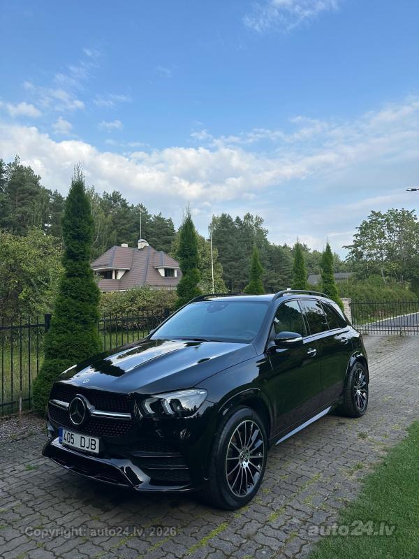Melns Mercedes-Benz GLE-Class 2023 Tallina, ar dzinēja tilpumu 2.00 L un nobraukumu 32 tūkst. km par 82500 €, foto 1 vietnē AUTOMOTO.COM.LV