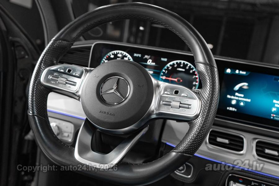 Black Mercedes-Benz GLE-Class 2023 in Riga, with an engine capacity of 2.00 L and mileage of 30 thousand km for 63525 €, photo 21 on AUTOMOTO.COM.LV