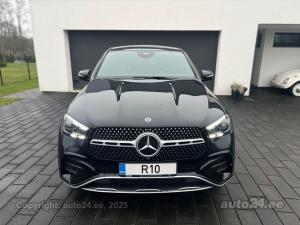 Melns Mercedes-Benz GLE-Class 2025 Pērnava, ar dzinēja tilpumu 2.00 L un nobraukumu 800 tūkst. km par 105000 €, foto 2 vietnē AUTOMOTO.COM.LV