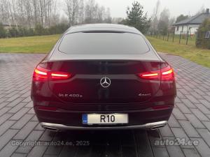 Melns Mercedes-Benz GLE-Class 2025 Pērnava, ar dzinēja tilpumu 2.00 L un nobraukumu 800 tūkst. km par 105000 €, foto 4 vietnē AUTOMOTO.COM.LV