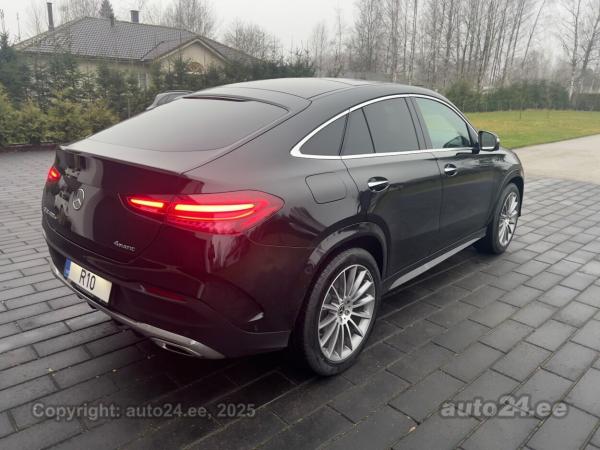 Melns Mercedes-Benz GLE-Class 2025 Pērnava, ar dzinēja tilpumu 2.00 L un nobraukumu 800 tūkst. km par 105000 €, foto 6 vietnē AUTOMOTO.COM.LV