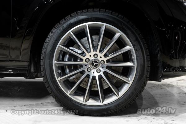 Black Mercedes-Benz GLE-Class 2026 in Riga, with an engine capacity of 3.00 L and mileage of 39 thousand km for 101035 €, photo 7 on AUTOMOTO.COM.LV