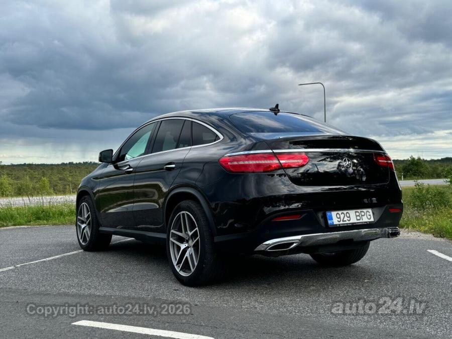 Melns Mercedes-Benz GLE-Class 2015 Hāpsalu, ar dzinēja tilpumu 3.00 L un nobraukumu 196 tūkst. km par 27000 €, foto 1 vietnē AUTOMOTO.COM.LV