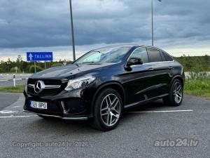 Melns Mercedes-Benz GLE-Class 2015 Hāpsalu, ar dzinēja tilpumu 3.00 L un nobraukumu 196 tūkst. km par 27000 €, foto 3 vietnē AUTOMOTO.COM.LV