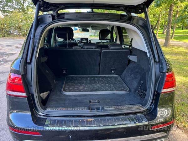 Black Mercedes-Benz GLE-Class 2015 in Tallinn, with an engine capacity of 3.00 L and mileage of 328 thousand km for 26000 €, photo 7 on AUTOMOTO.COM.LV