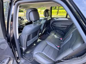 Melns Mercedes-Benz GLE-Class 2015 Tallina, ar dzinēja tilpumu 3.00 L un nobraukumu 328 tūkst. km par 26000 €, foto 8 vietnē AUTOMOTO.COM.LV