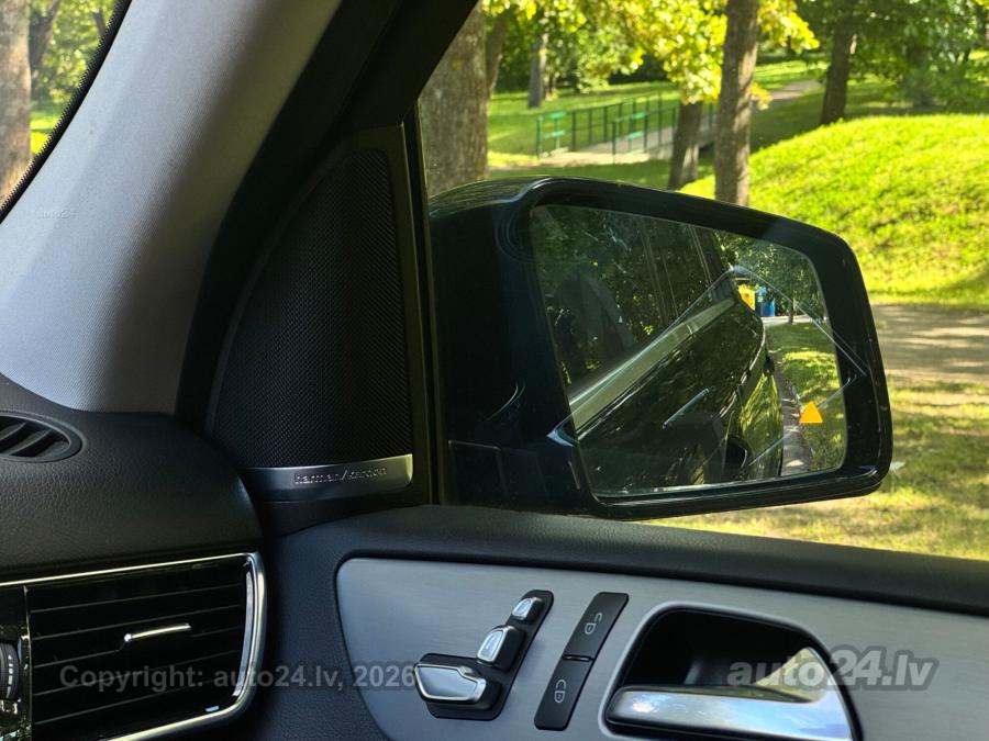 Melns Mercedes-Benz GLE-Class 2015 Tallina, ar dzinēja tilpumu 3.00 L un nobraukumu 328 tūkst. km par 26000 €, foto 9 vietnē AUTOMOTO.COM.LV