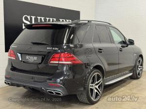 Melns Mercedes-Benz GLE-Class 2017 Tallina, ar dzinēja tilpumu 5.50 L un nobraukumu 191 tūkst. km par 29995 €, foto 7 vietnē AUTOMOTO.COM.LV