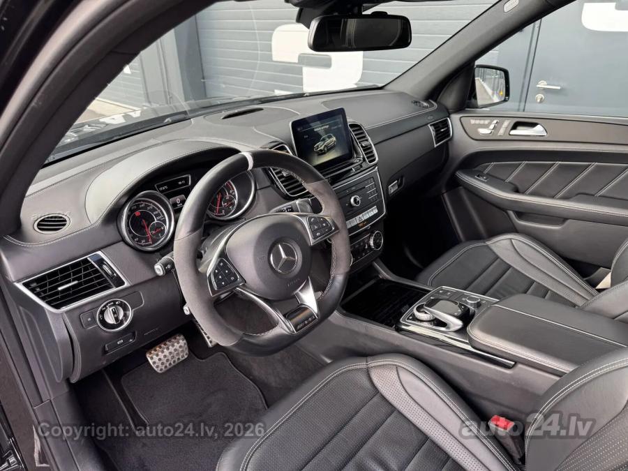 Melns Mercedes-Benz GLE-Class 2017 Tallina, ar dzinēja tilpumu 5.50 L un nobraukumu 191 tūkst. km par 29995 €, foto 12 vietnē AUTOMOTO.COM.LV