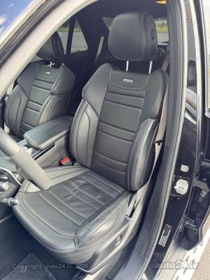 Melns Mercedes-Benz GLE-Class 2017 Tallina, ar dzinēja tilpumu 5.50 L un nobraukumu 191 tūkst. km par 29995 €, foto 14 vietnē AUTOMOTO.COM.LV