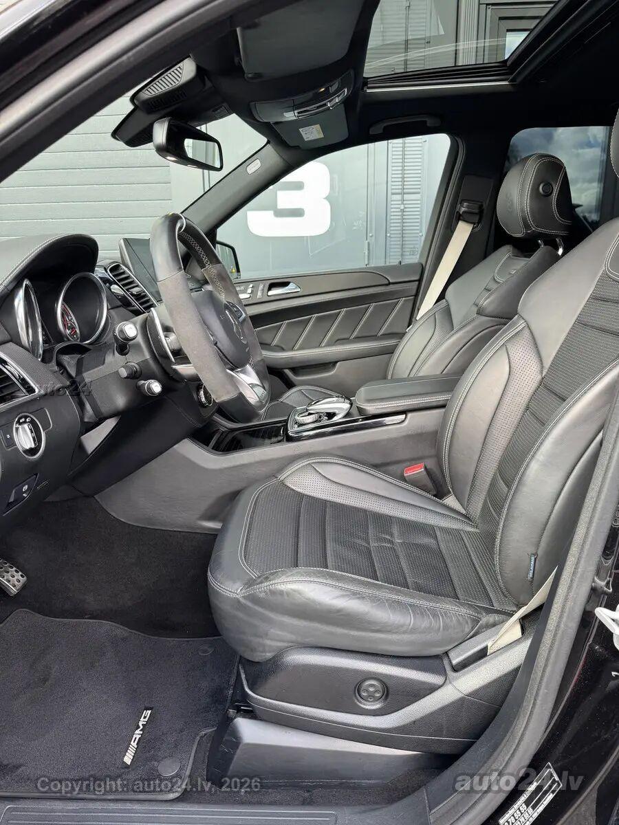 Melns Mercedes-Benz GLE-Class 2017 Tallina, ar dzinēja tilpumu 5.50 L un nobraukumu 191 tūkst. km par 29995 €, foto 15 vietnē AUTOMOTO.COM.LV