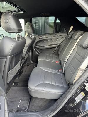 Melns Mercedes-Benz GLE-Class 2017 Tallina, ar dzinēja tilpumu 5.50 L un nobraukumu 191 tūkst. km par 29995 €, foto 16 vietnē AUTOMOTO.COM.LV