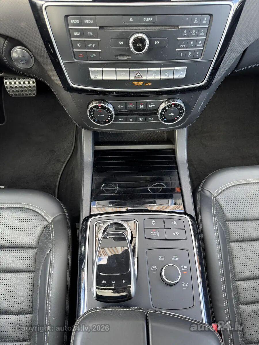 Melns Mercedes-Benz GLE-Class 2017 Tallina, ar dzinēja tilpumu 5.50 L un nobraukumu 191 tūkst. km par 29995 €, foto 22 vietnē AUTOMOTO.COM.LV