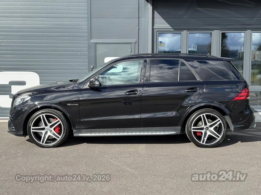 Melns Mercedes-Benz GLE-Class 2017 Tallina, ar dzinēja tilpumu 5.50 L un nobraukumu 191 tūkst. km par 29995 €, foto 28 vietnē AUTOMOTO.COM.LV