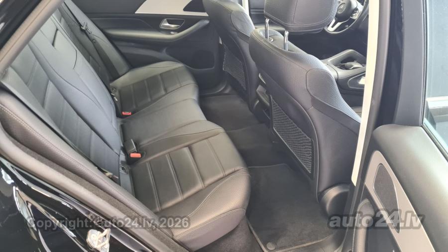 Melns Mercedes-Benz GLE-Class 2020 Tartu, ar dzinēja tilpumu 2.00 L un nobraukumu 220 tūkst. km par 35700 €, foto 11 vietnē AUTOMOTO.COM.LV