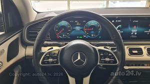 Melns Mercedes-Benz GLE-Class 2020 Tartu, ar dzinēja tilpumu 2.00 L un nobraukumu 220 tūkst. km par 35700 €, foto 13 vietnē AUTOMOTO.COM.LV