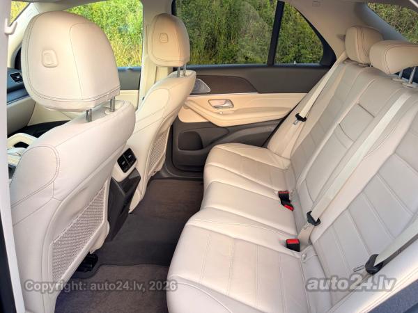 Black Mercedes-Benz GLE-Class 2020 in Tallinn, with an engine capacity of 2.00 L and mileage of 108 thousand km for 49900 €, photo 7 on AUTOMOTO.COM.LV