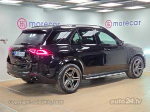 Melns Mercedes-Benz GLE-Class 2021 Tallina, ar dzinēja tilpumu 2.90 L un nobraukumu 108 tūkst. km par 56900 €, foto 4 vietnē AUTOMOTO.COM.LV