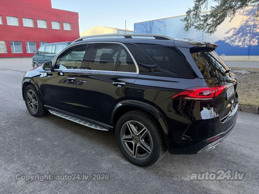 Black Mercedes-Benz GLE-Class 2021 in Tartu, with an engine capacity of 2.90 L and mileage of 150 thousand km for 54800 €, photo 5 on AUTOMOTO.COM.LV