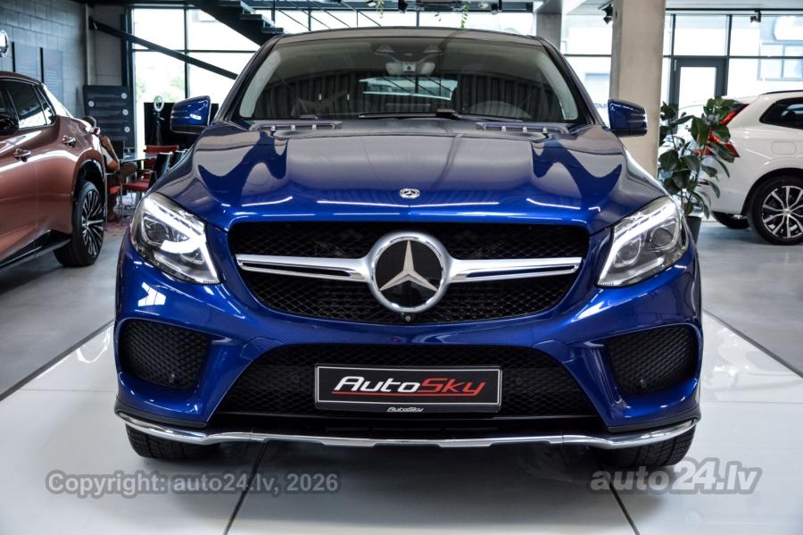 Zils Mercedes-Benz GLE-Class 2017 Tallina, ar dzinēja tilpumu 3.00 L un nobraukumu 104 tūkst. km par 38500 €, foto 4 vietnē AUTOMOTO.COM.LV