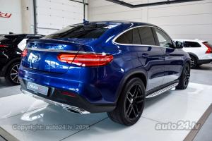 Zils Mercedes-Benz GLE-Class 2017 Tallina, ar dzinēja tilpumu 3.00 L un nobraukumu 104 tūkst. km par 38500 €, foto 6 vietnē AUTOMOTO.COM.LV